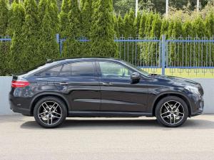 Melns Mercedes-Benz GLE 350 2016 Viļņa, ar dzinēja tilpumu 2.99 L un nobraukumu 114 tūkst. km par 32000 €, foto 8 vietnē AUTOMOTO.COM.LV