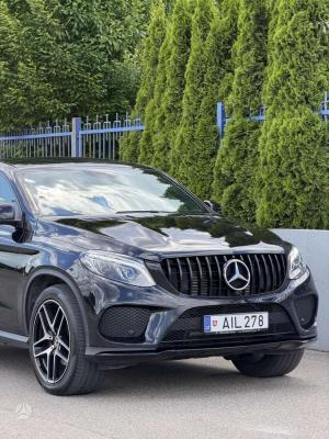 Melns Mercedes-Benz GLE 350 2016 Viļņa, ar dzinēja tilpumu 2.99 L un nobraukumu 114 tūkst. km par 32000 €, foto 10 vietnē AUTOMOTO.COM.LV