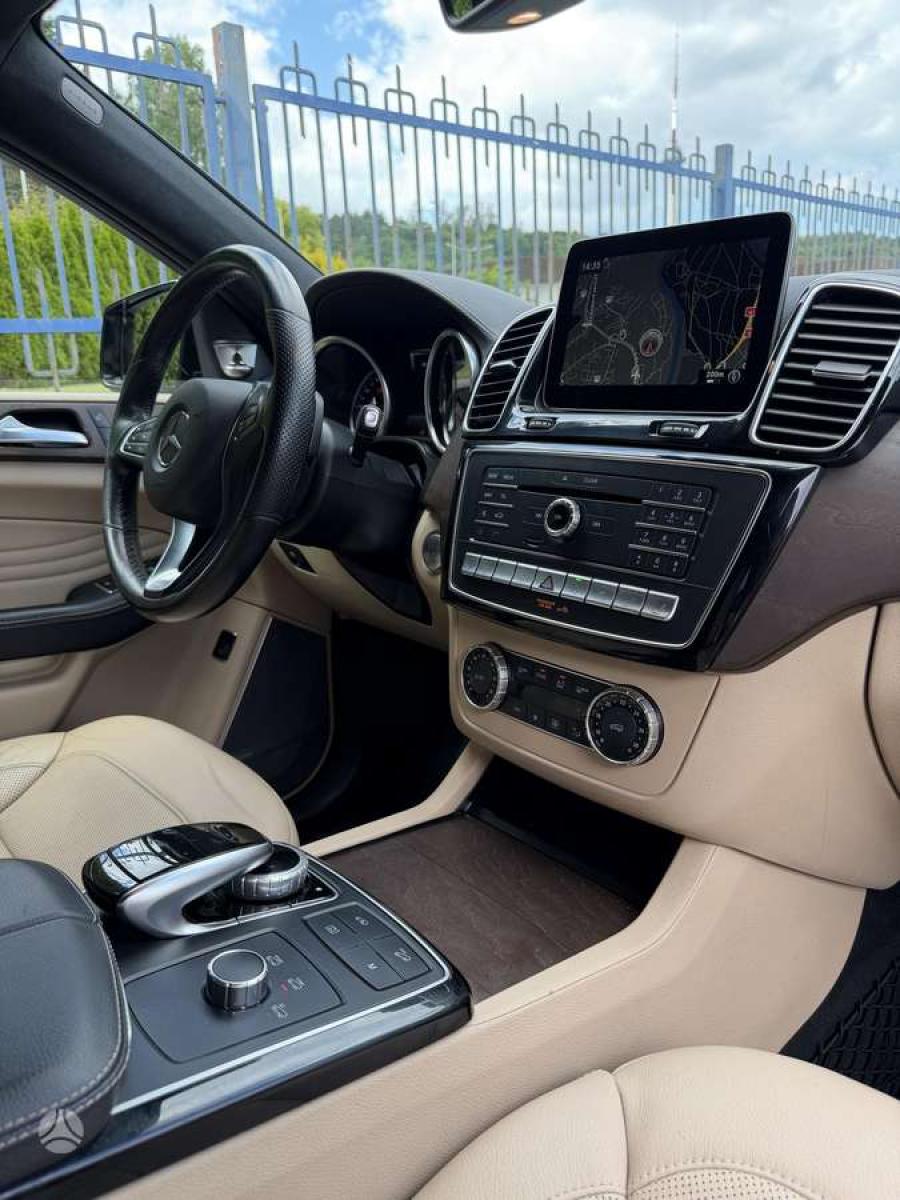 Melns Mercedes-Benz GLE 350 2016 Viļņa, ar dzinēja tilpumu 2.99 L un nobraukumu 114 tūkst. km par 32000 €, foto 14 vietnē AUTOMOTO.COM.LV