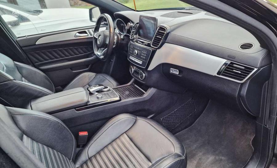Melns Mercedes-Benz GLE 350 2016 Mažeikiai, ar dzinēja tilpumu 3.00 L un nobraukumu 73 tūkst. km par 28999 €, foto 12 vietnē AUTOMOTO.COM.LV