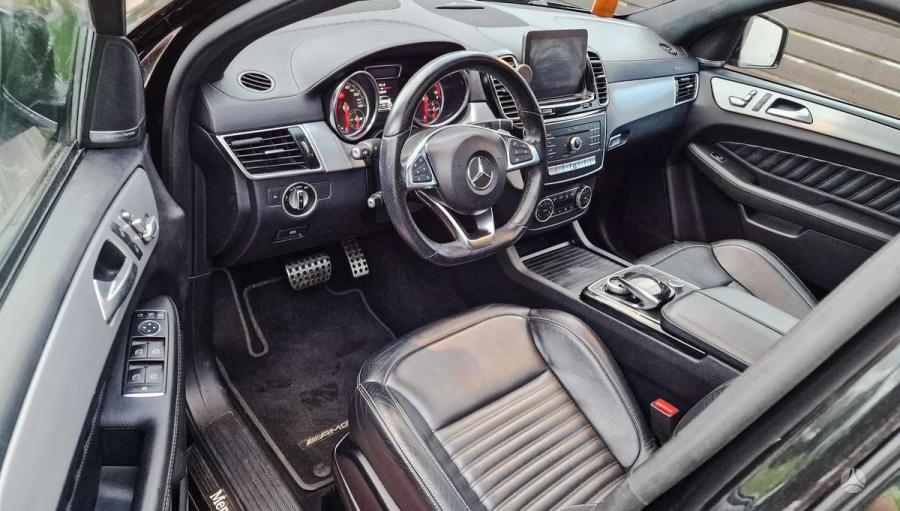 Melns Mercedes-Benz GLE 350 2016 Mažeikiai, ar dzinēja tilpumu 3.00 L un nobraukumu 73 tūkst. km par 28999 €, foto 14 vietnē AUTOMOTO.COM.LV