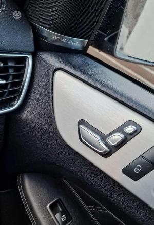 Melns Mercedes-Benz GLE 350 2016 Mažeikiai, ar dzinēja tilpumu 3.00 L un nobraukumu 73 tūkst. km par 28999 €, foto 18 vietnē AUTOMOTO.COM.LV