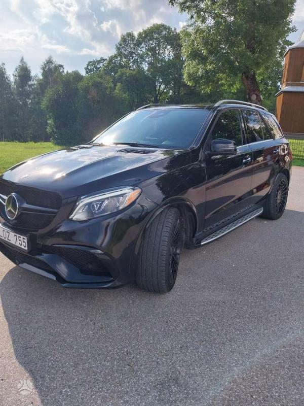 Черный Мерседес ГЛE 350 2016 в Алитус, объемом двигателя 3.00 л и пробегом 266 тыс. км за 20900 €, фото 1 на AUTOMOTO.COM.LV