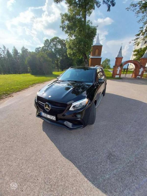 Черный Мерседес ГЛE 350 2016 в Алитус, объемом двигателя 3.00 л и пробегом 266 тыс. км за 20900 €, фото 4 на AUTOMOTO.COM.LV