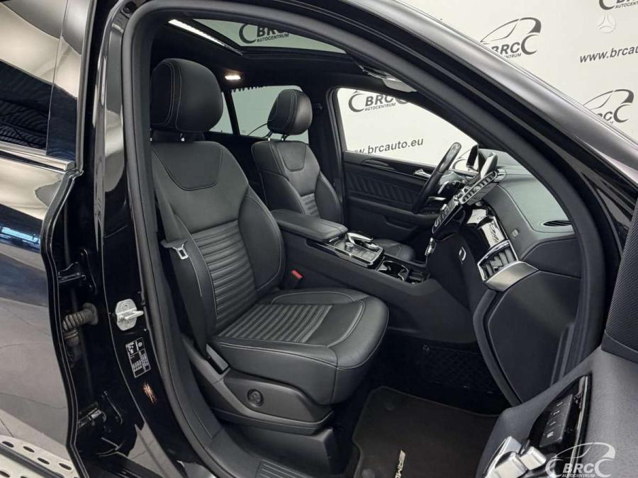 Melns Mercedes-Benz GLE 350 2016 Viļņa, ar dzinēja tilpumu 2.99 L un nobraukumu 240 tūkst. km par 28900 €, foto 9 vietnē AUTOMOTO.COM.LV
