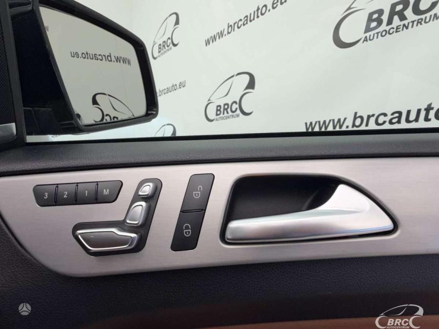 Melns Mercedes-Benz GLE 350 2016 Viļņa, ar dzinēja tilpumu 2.99 L un nobraukumu 265 tūkst. km par 23900 €, foto 10 vietnē AUTOMOTO.COM.LV