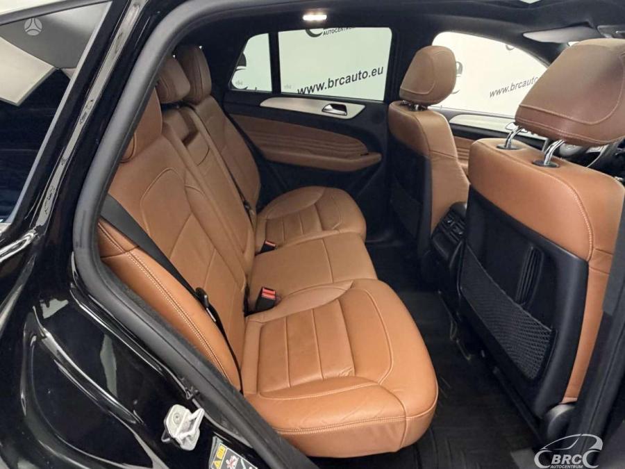 Melns Mercedes-Benz GLE 350 2016 Viļņa, ar dzinēja tilpumu 2.99 L un nobraukumu 265 tūkst. km par 23900 €, foto 12 vietnē AUTOMOTO.COM.LV