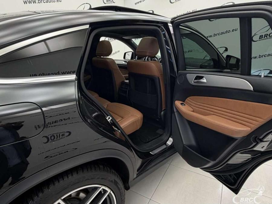 Melns Mercedes-Benz GLE 350 2016 Viļņa, ar dzinēja tilpumu 2.99 L un nobraukumu 265 tūkst. km par 23900 €, foto 14 vietnē AUTOMOTO.COM.LV