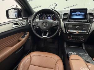 Melns Mercedes-Benz GLE 350 2016 Viļņa, ar dzinēja tilpumu 2.99 L un nobraukumu 265 tūkst. km par 23900 €, foto 15 vietnē AUTOMOTO.COM.LV