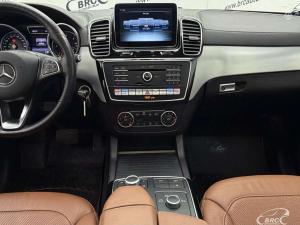 Melns Mercedes-Benz GLE 350 2016 Viļņa, ar dzinēja tilpumu 2.99 L un nobraukumu 265 tūkst. km par 23900 €, foto 16 vietnē AUTOMOTO.COM.LV