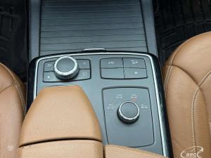 Melns Mercedes-Benz GLE 350 2016 Viļņa, ar dzinēja tilpumu 2.99 L un nobraukumu 265 tūkst. km par 23900 €, foto 20 vietnē AUTOMOTO.COM.LV