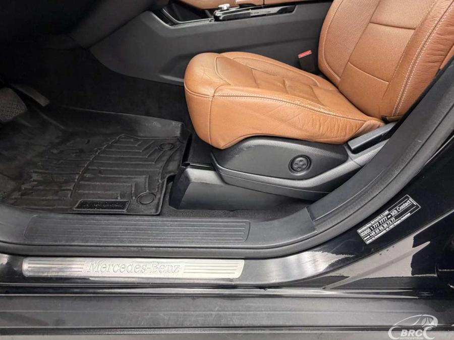 Melns Mercedes-Benz GLE 350 2016 Viļņa, ar dzinēja tilpumu 2.99 L un nobraukumu 265 tūkst. km par 23900 €, foto 24 vietnē AUTOMOTO.COM.LV