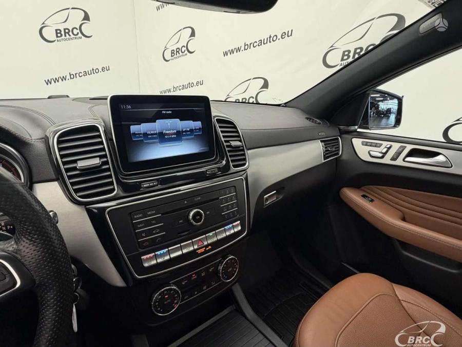 Melns Mercedes-Benz GLE 350 2016 Viļņa, ar dzinēja tilpumu 2.99 L un nobraukumu 265 tūkst. km par 23900 €, foto 30 vietnē AUTOMOTO.COM.LV