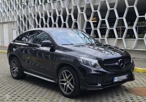 Melns Mercedes-Benz GLE 350 2016 Viļņa, ar dzinēja tilpumu 2.99 L un nobraukumu 320 tūkst. km par 17700 €, foto 4 vietnē AUTOMOTO.COM.LV