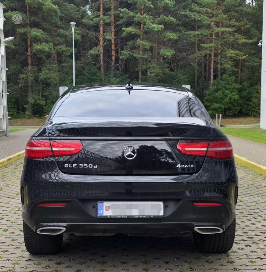 Melns Mercedes-Benz GLE 350 2016 Viļņa, ar dzinēja tilpumu 2.99 L un nobraukumu 320 tūkst. km par 17700 €, foto 7 vietnē AUTOMOTO.COM.LV