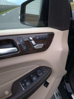 Black Mercedes-Benz GLE 350 2016 in Kaunas, with an engine capacity of 3.00 L and mileage of 151 thousand km for 20000 €, photo 8 on AUTOMOTO.COM.LV