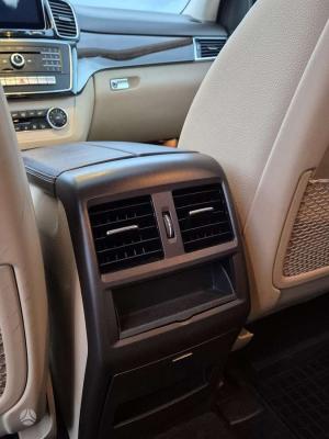 Black Mercedes-Benz GLE 350 2016 in Kaunas, with an engine capacity of 3.00 L and mileage of 151 thousand km for 20000 €, photo 12 on AUTOMOTO.COM.LV