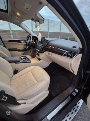 Black Mercedes-Benz GLE 350 2016 in Kaunas, with an engine capacity of 3.00 L and mileage of 151 thousand km for 20000 €, photo 13 on AUTOMOTO.COM.LV