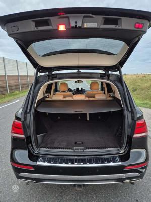 Black Mercedes-Benz GLE 350 2016 in Kaunas, with an engine capacity of 3.00 L and mileage of 151 thousand km for 20000 €, photo 14 on AUTOMOTO.COM.LV