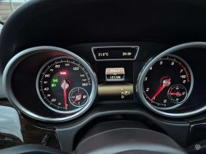 Black Mercedes-Benz GLE 350 2016 in Kaunas, with an engine capacity of 3.00 L and mileage of 151 thousand km for 20000 €, photo 22 on AUTOMOTO.COM.LV