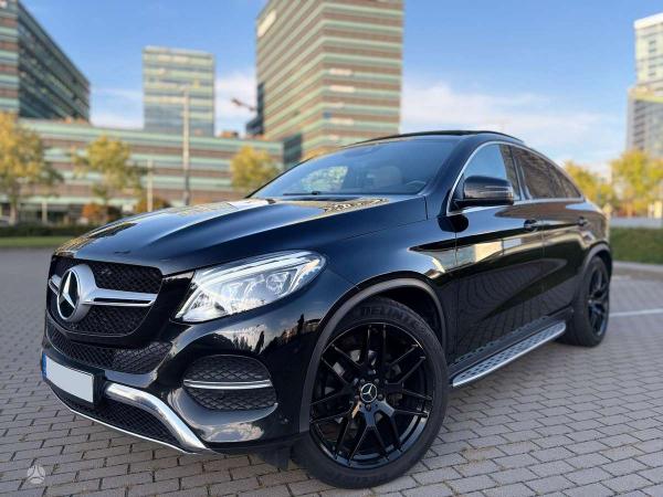 Мерседес ГЛE 350 2016 в Вильнюс на AUTOMOTO.COM.LV Черный Мерседес ГЛE 350 2016 в Вильнюс, объемом двигателя 3.00 л и пробегом 232 тыс. км за 20500 €, фото 3 на AUTOMOTO.COM.LV
