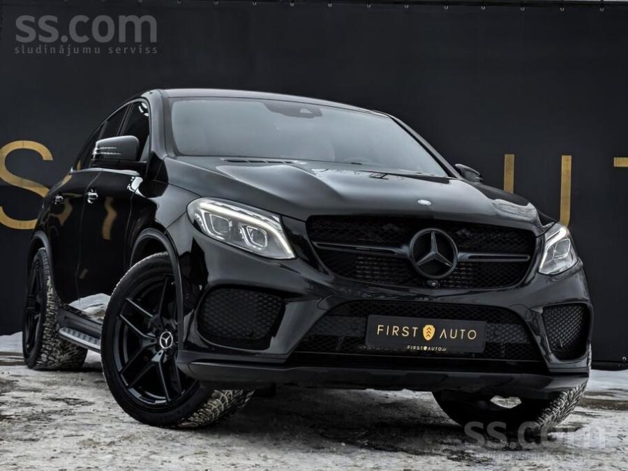 Melns Mercedes-Benz GLE 350 2017 Tukums, ar dzinēja tilpumu 3.00 L un nobraukumu 135 tūkst. km par 33990 €, foto 1 vietnē AUTOMOTO.COM.LV