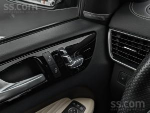 Melns Mercedes-Benz GLE 350 2017 Tukums, ar dzinēja tilpumu 3.00 L un nobraukumu 135 tūkst. km par 33990 €, foto 32 vietnē AUTOMOTO.COM.LV