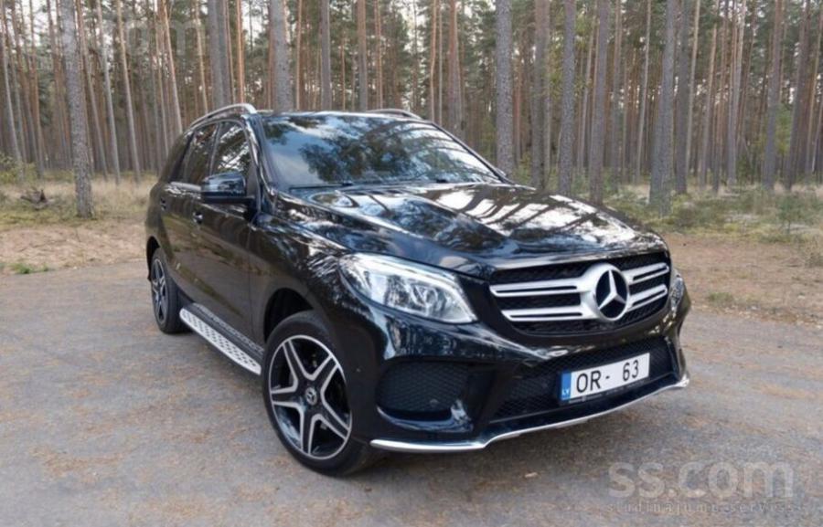 Melns Mercedes-Benz GLE 350 2017 Rīga, ar dzinēja tilpumu 3.00 L un nobraukumu 330 tūkst. km par 19800 €, foto 3 vietnē AUTOMOTO.COM.LV