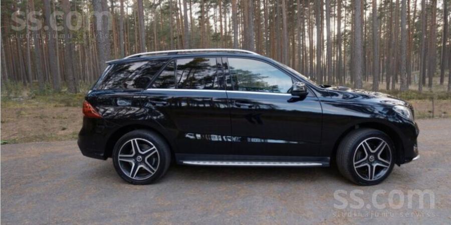 Melns Mercedes-Benz GLE 350 2017 Rīga, ar dzinēja tilpumu 3.00 L un nobraukumu 330 tūkst. km par 19800 €, foto 4 vietnē AUTOMOTO.COM.LV