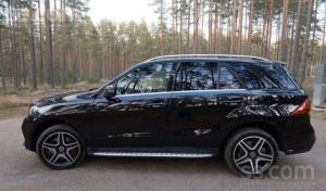 Melns Mercedes-Benz GLE 350 2017 Rīga, ar dzinēja tilpumu 3.00 L un nobraukumu 330 tūkst. km par 19800 €, foto 9 vietnē AUTOMOTO.COM.LV