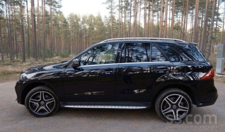 Melns Mercedes-Benz GLE 350 2017 Rīga, ar dzinēja tilpumu 3.00 L un nobraukumu 330 tūkst. km par 19800 €, foto 9 vietnē AUTOMOTO.COM.LV