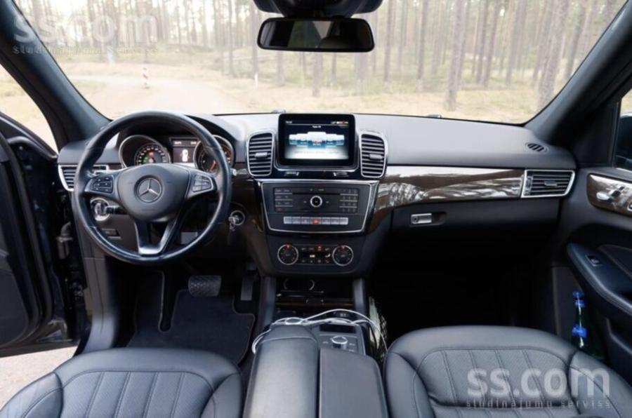 Melns Mercedes-Benz GLE 350 2017 Rīga, ar dzinēja tilpumu 3.00 L un nobraukumu 330 tūkst. km par 19800 €, foto 11 vietnē AUTOMOTO.COM.LV