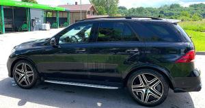 Black Mercedes-Benz GLE 350 2017 in Jonava, with an engine capacity of 3.00 L and mileage of 155 thousand km for 17300 €, photo 4 on AUTOMOTO.COM.LV