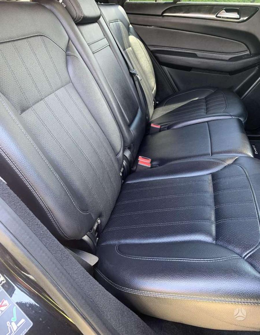 Black Mercedes-Benz GLE 350 2017 in Jonava, with an engine capacity of 3.00 L and mileage of 155 thousand km for 17300 €, photo 16 on AUTOMOTO.COM.LV