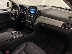 Melns Mercedes-Benz GLE 350 2017 Marijampole, ar dzinēja tilpumu 2.99 L un nobraukumu 265 tūkst. km par 27850 €, foto 16 vietnē AUTOMOTO.COM.LV
