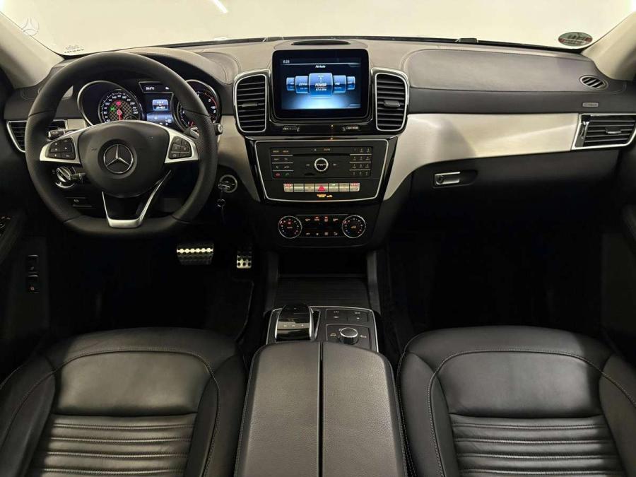 Melns Mercedes-Benz GLE 350 2017 Marijampole, ar dzinēja tilpumu 2.99 L un nobraukumu 265 tūkst. km par 27850 €, foto 19 vietnē AUTOMOTO.COM.LV