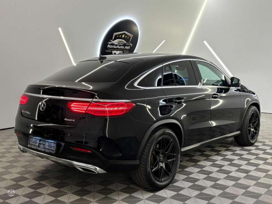 Melns Mercedes-Benz GLE 350 2017 Marijampole, ar dzinēja tilpumu 2.99 L un nobraukumu 265 tūkst. km par 27850 €, foto 38 vietnē AUTOMOTO.COM.LV