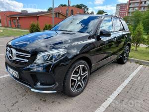 Melns Mercedes-Benz GLE 350 2017 Rīga, ar dzinēja tilpumu 3.00 L un nobraukumu 195 tūkst. km par 22500 €, foto  vietnē AUTOMOTO.COM.LV
