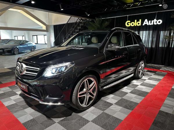 Black Mercedes-Benz GLE 350 2017 in Vilnius, with an engine capacity of 2.99 L and mileage of 130 thousand km for 27000 €, photo 1 on AUTOMOTO.COM.LV