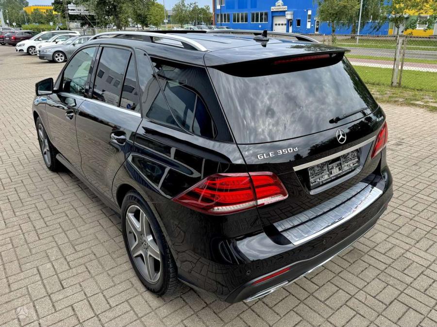 Melns Mercedes-Benz GLE 350 2017 Šauļi, ar dzinēja tilpumu 2.99 L un nobraukumu 179 tūkst. km par 24000 €, foto 5 vietnē AUTOMOTO.COM.LV