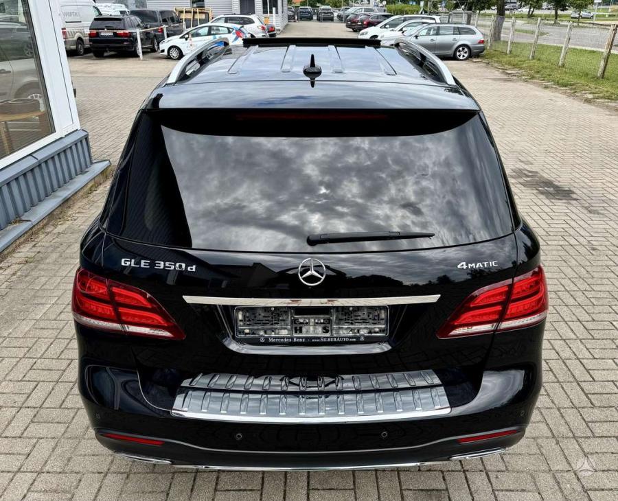 Melns Mercedes-Benz GLE 350 2017 Šauļi, ar dzinēja tilpumu 2.99 L un nobraukumu 179 tūkst. km par 24000 €, foto 6 vietnē AUTOMOTO.COM.LV