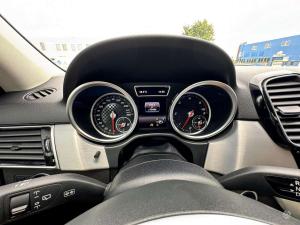 Melns Mercedes-Benz GLE 350 2017 Šauļi, ar dzinēja tilpumu 2.99 L un nobraukumu 179 tūkst. km par 24000 €, foto 17 vietnē AUTOMOTO.COM.LV