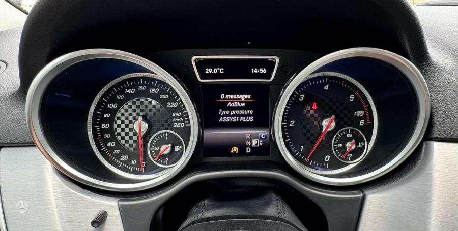 Melns Mercedes-Benz GLE 350 2017 Šauļi, ar dzinēja tilpumu 2.99 L un nobraukumu 179 tūkst. km par 24000 €, foto 19 vietnē AUTOMOTO.COM.LV