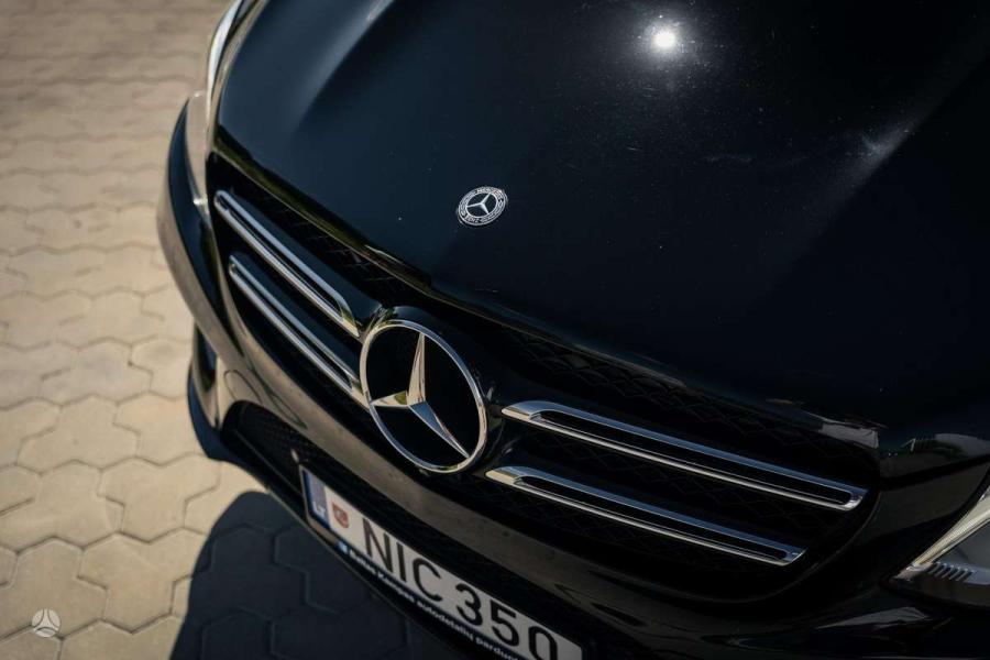 Черный Мерседес ГЛE 350 2017 в Вильнюс, объемом двигателя 3.50 л и пробегом 285 тыс. км за 17500 €, фото 5 на AUTOMOTO.COM.LV