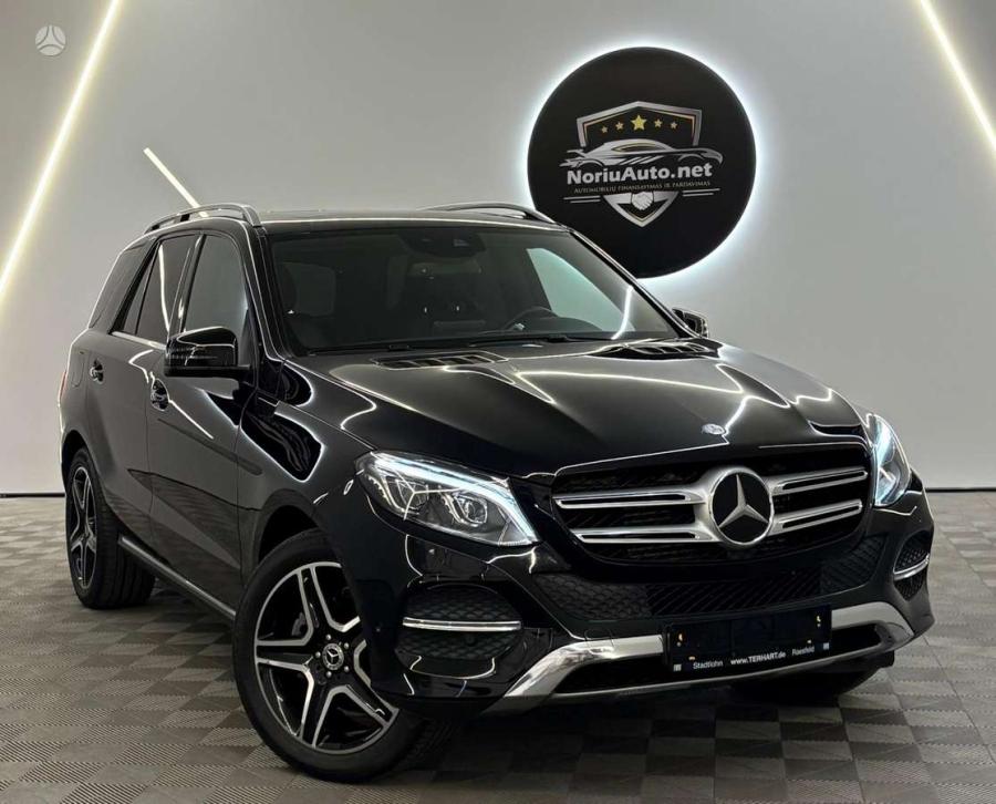 Black Mercedes-Benz GLE 350 2017 in Marijampole, with an engine capacity of 2.99 L and mileage of 271 thousand km for 19999 €, photo 1 on AUTOMOTO.COM.LV