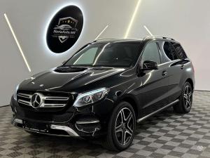 Black Mercedes-Benz GLE 350 2017 in Marijampole, with an engine capacity of 2.99 L and mileage of 271 thousand km for 19999 €, photo 6 on AUTOMOTO.COM.LV