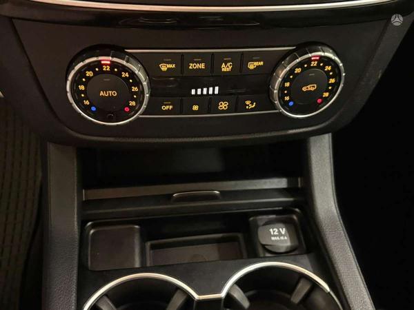 Melns Mercedes-Benz GLE 350 2017 Marijampole, ar dzinēja tilpumu 2.99 L un nobraukumu 271 tūkst. km par 19999 €, foto 11 vietnē AUTOMOTO.COM.LV