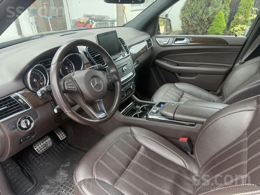 Melns Mercedes-Benz GLE 350 2018 Rīga, ar dzinēja tilpumu 3.00 L un nobraukumu 155 tūkst. km par 27000 €, foto 6 vietnē AUTOMOTO.COM.LV