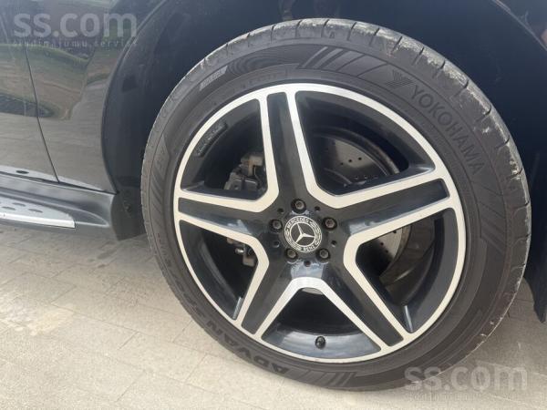 Melns Mercedes-Benz GLE 350 2018 Rīga, ar dzinēja tilpumu 3.00 L un nobraukumu 155 tūkst. km par 27000 €, foto 8 vietnē AUTOMOTO.COM.LV