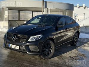 Melns Mercedes-Benz GLE 350 2018 Rīga, ar dzinēja tilpumu 3.00 L un nobraukumu 188 tūkst. km par 30500 €, foto 3 vietnē AUTOMOTO.COM.LV